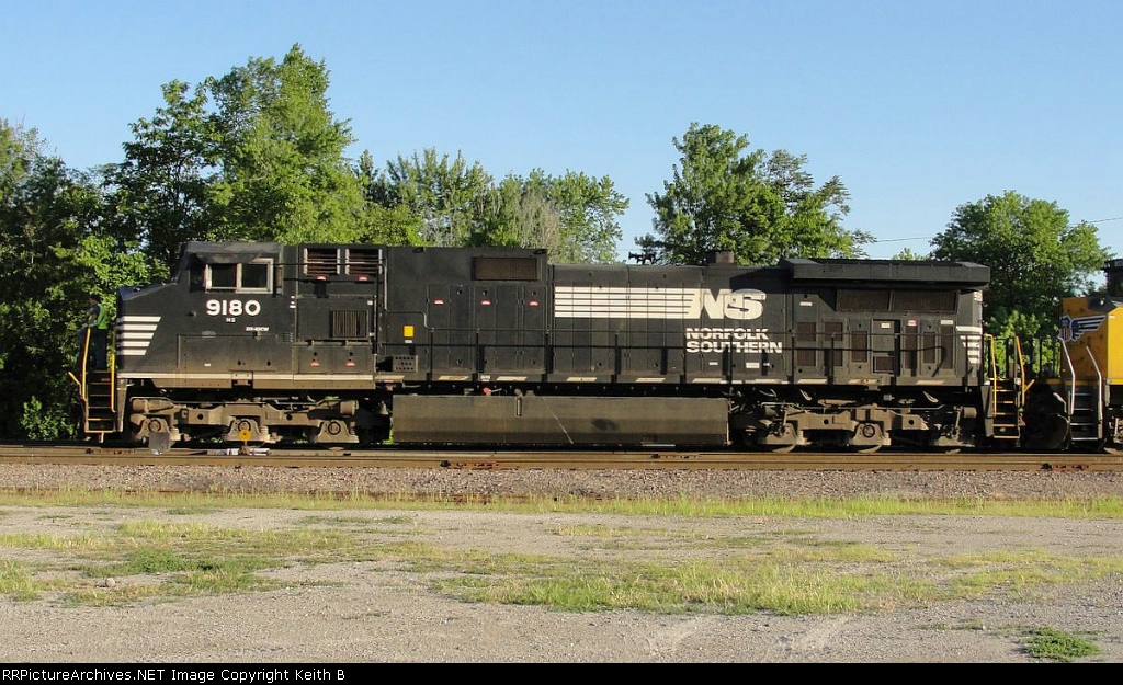 NS 9180